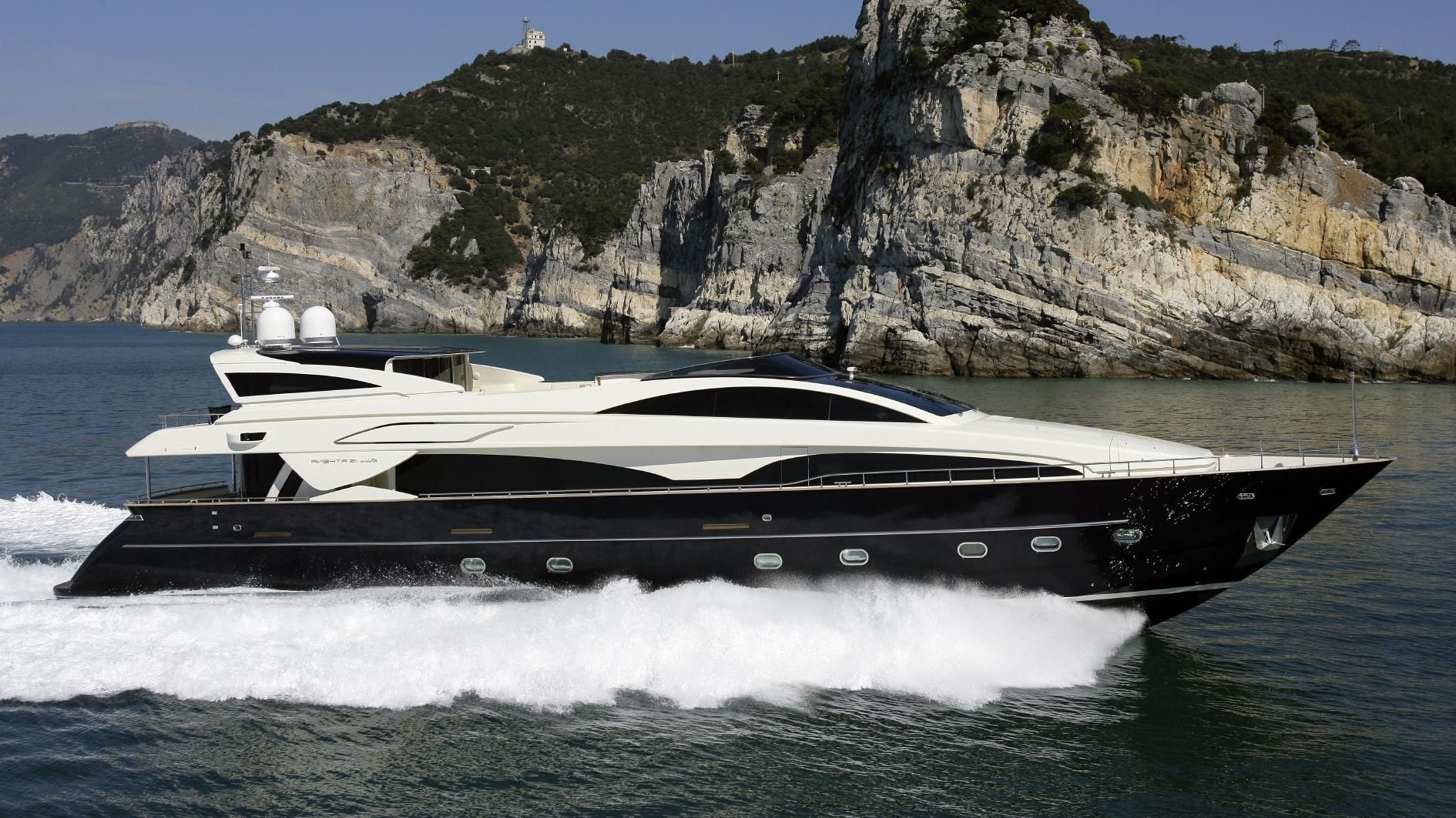 Alchemy yacht (Riva, 35.05m, 2007)